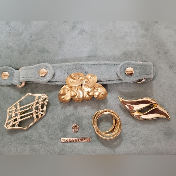 Jewelry | Vintage Gold Tone Broach Collection | Poshmark
